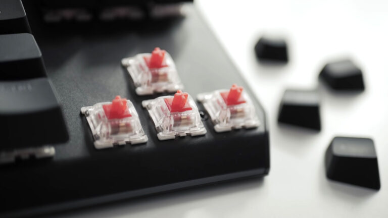 7 Best MMO Keyboards for a Better Gaming Experience (2022 Guide)