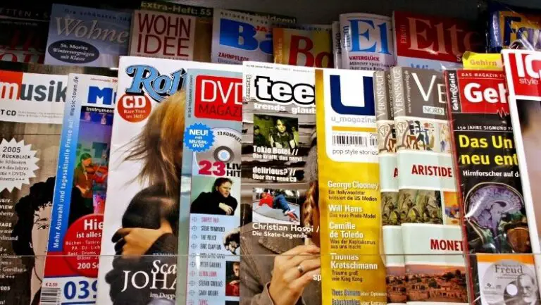 17 Best Makeshift Mousepads And Alternatives (2022 Update)